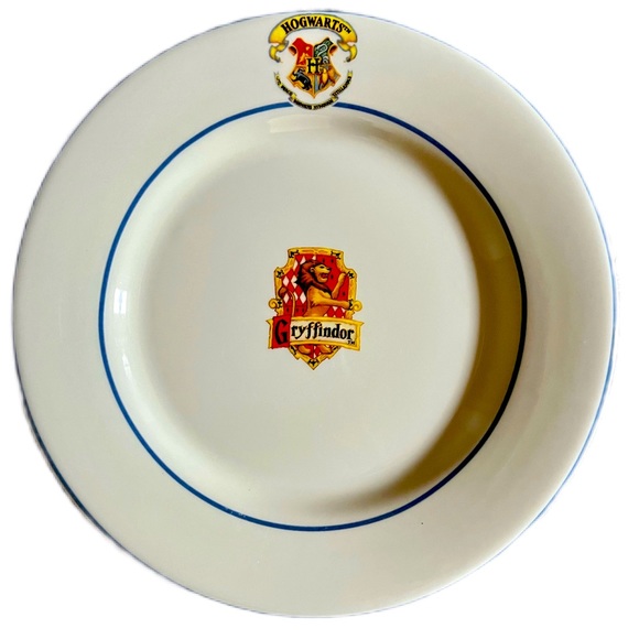 Johnson Brothers | Dining | Harry Potter Hogwarts Gryffindor Dinner ...